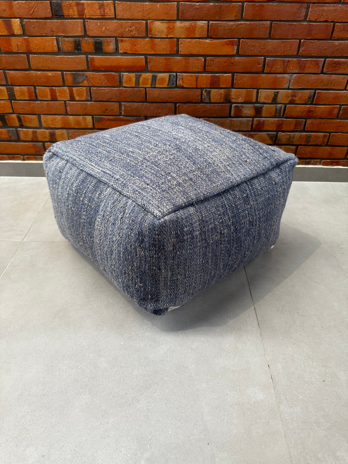 Puff Muse Blue – Futura